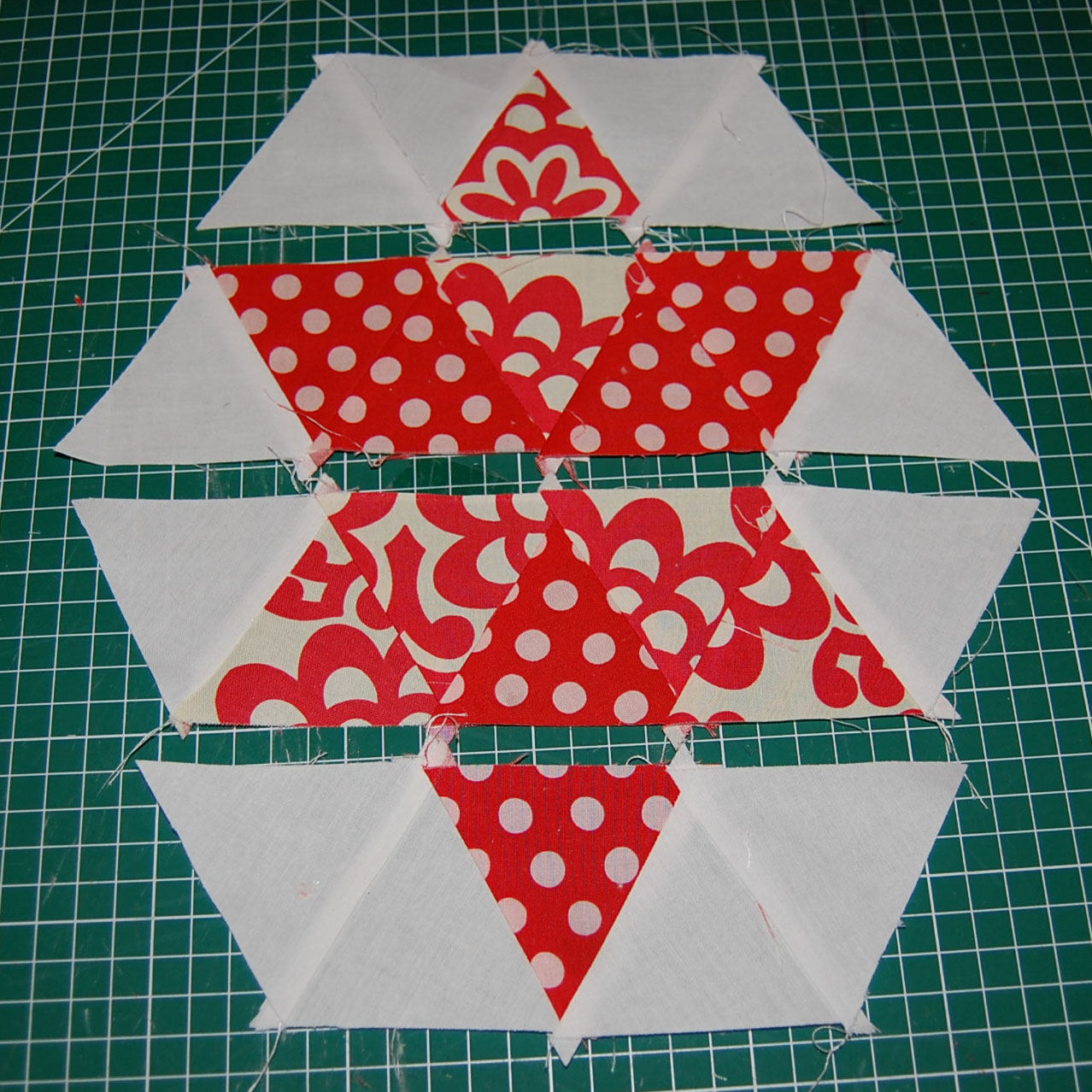 BLONDE DESIGN: Make - Quilted 6 Pointed Star