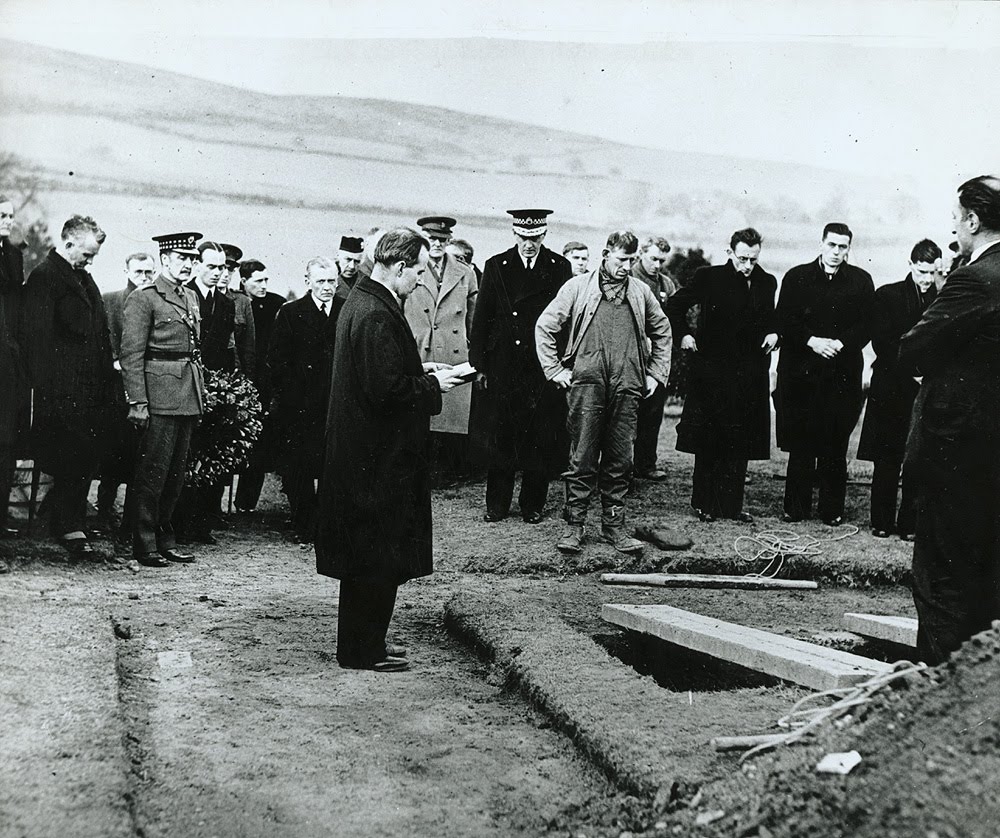 Clan Colquhoun Blog: Sir Iain Mentioned In WWI Christmas Truce Book