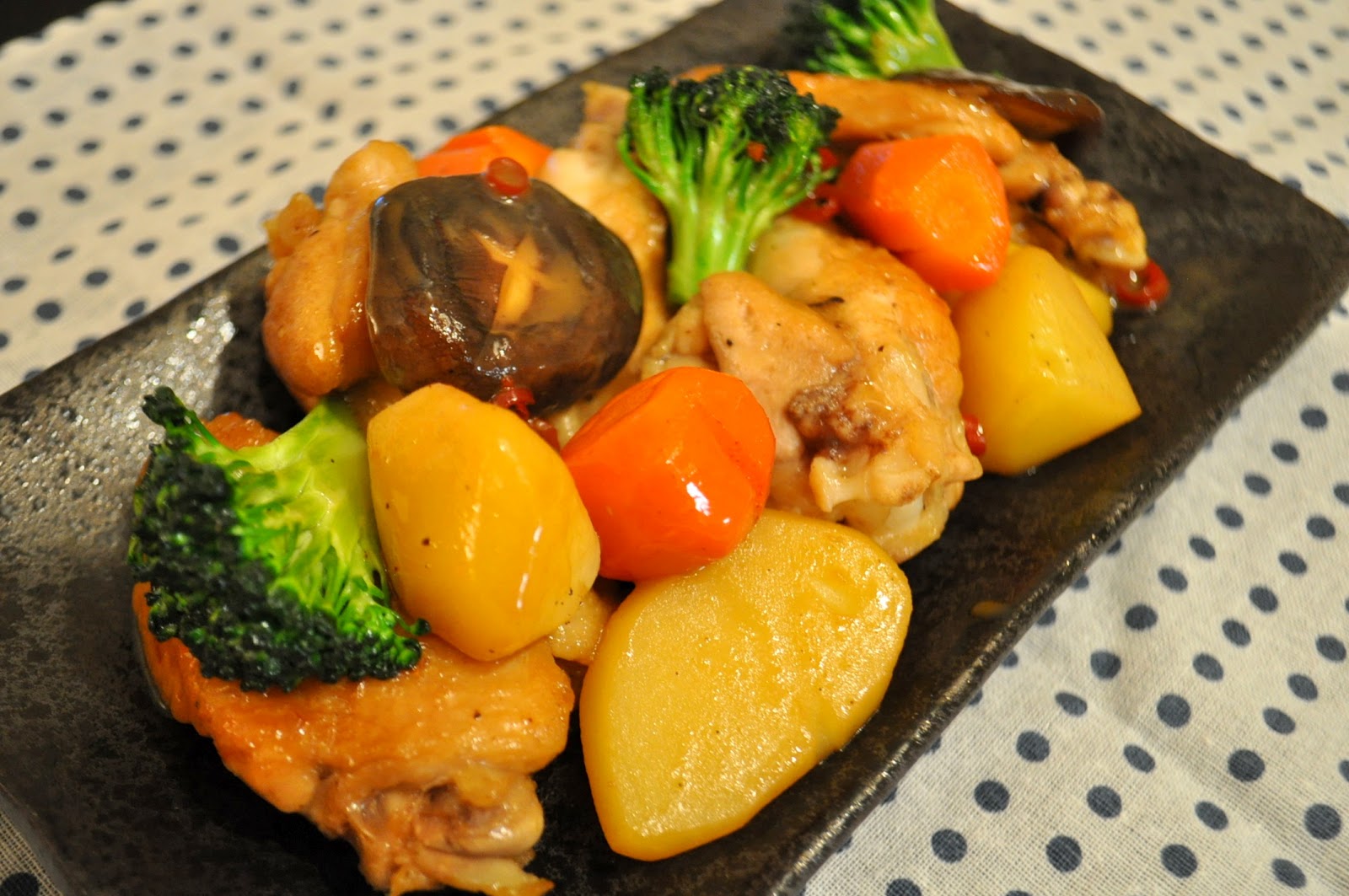 My Bapsang: Soy/Dashi-Braised Chicken Wings