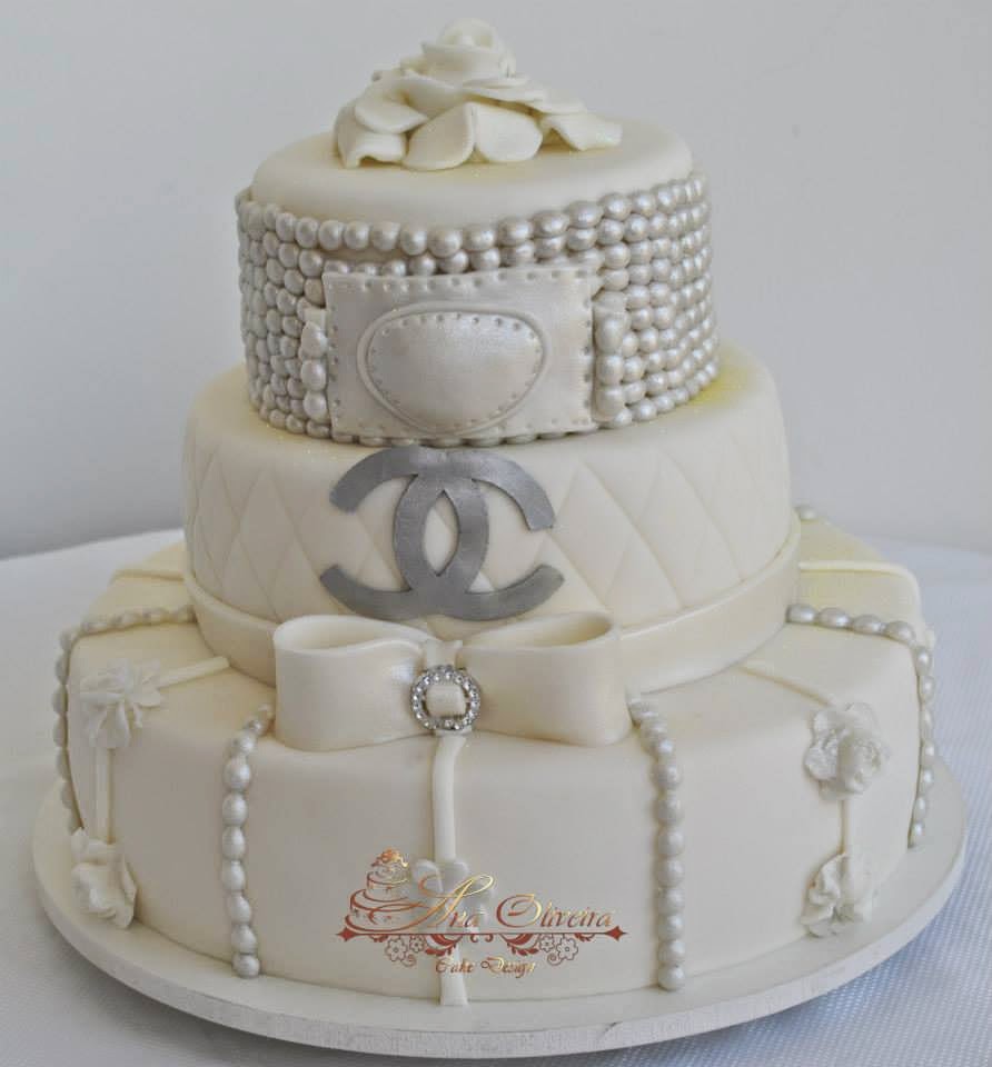 Bolos Decorados Artísticos Rio de Janeiro: Bolo Chanel