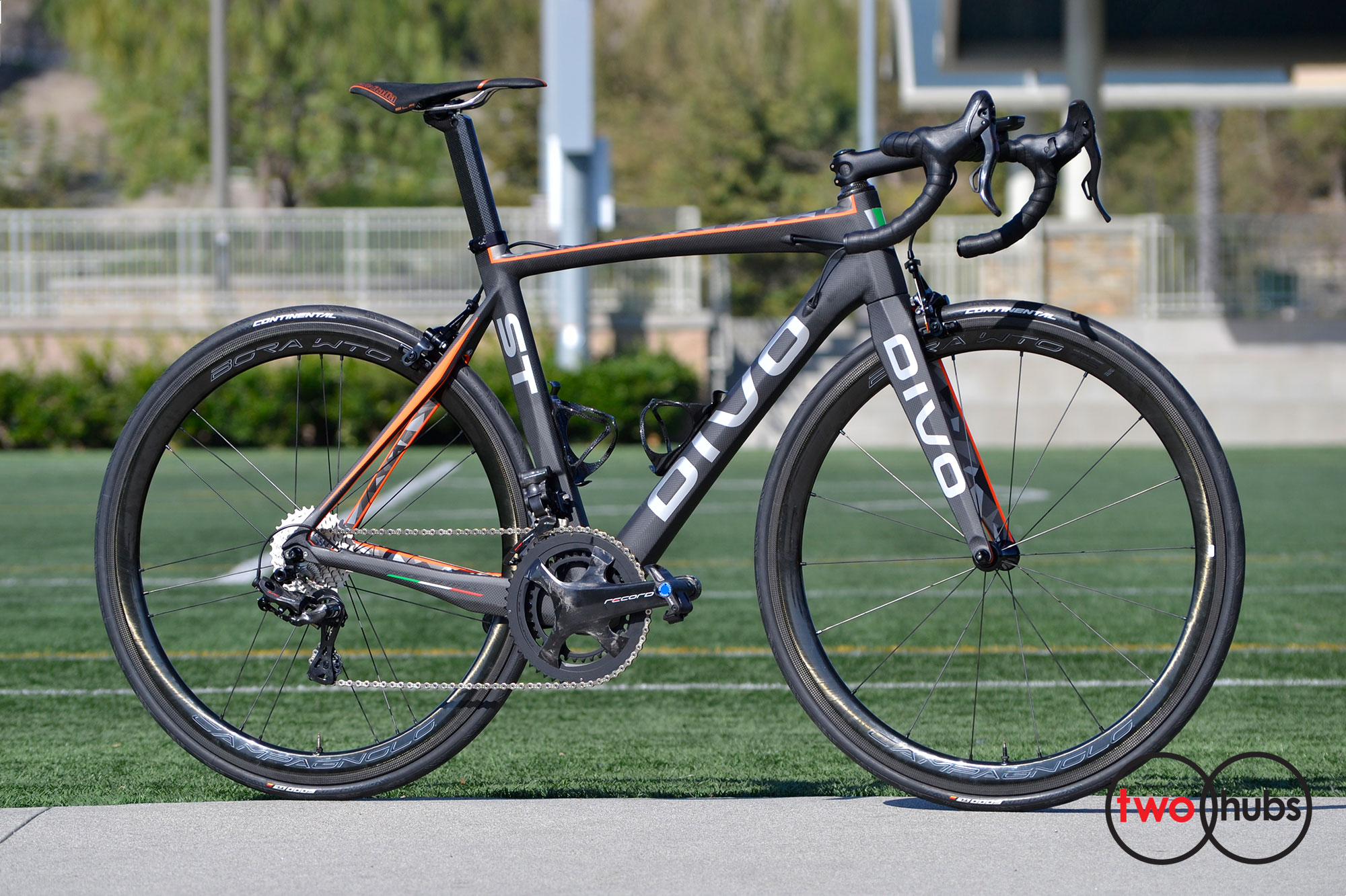 www.twohubs.com: Divo ST Campagnolo Super Record 12 EPS Bora WTO 45 Complete Bike at twohubs.com
