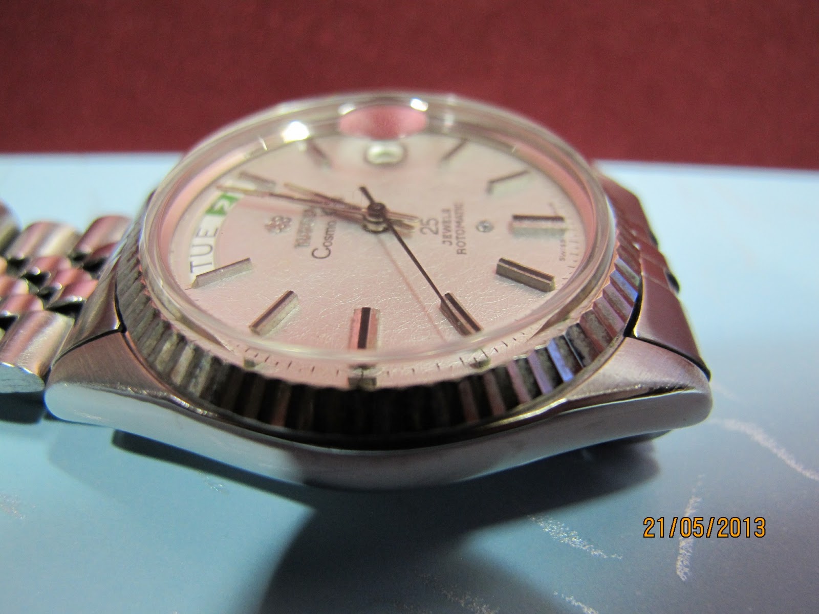 watchopenia: Titoni Cosmo King Again and Again