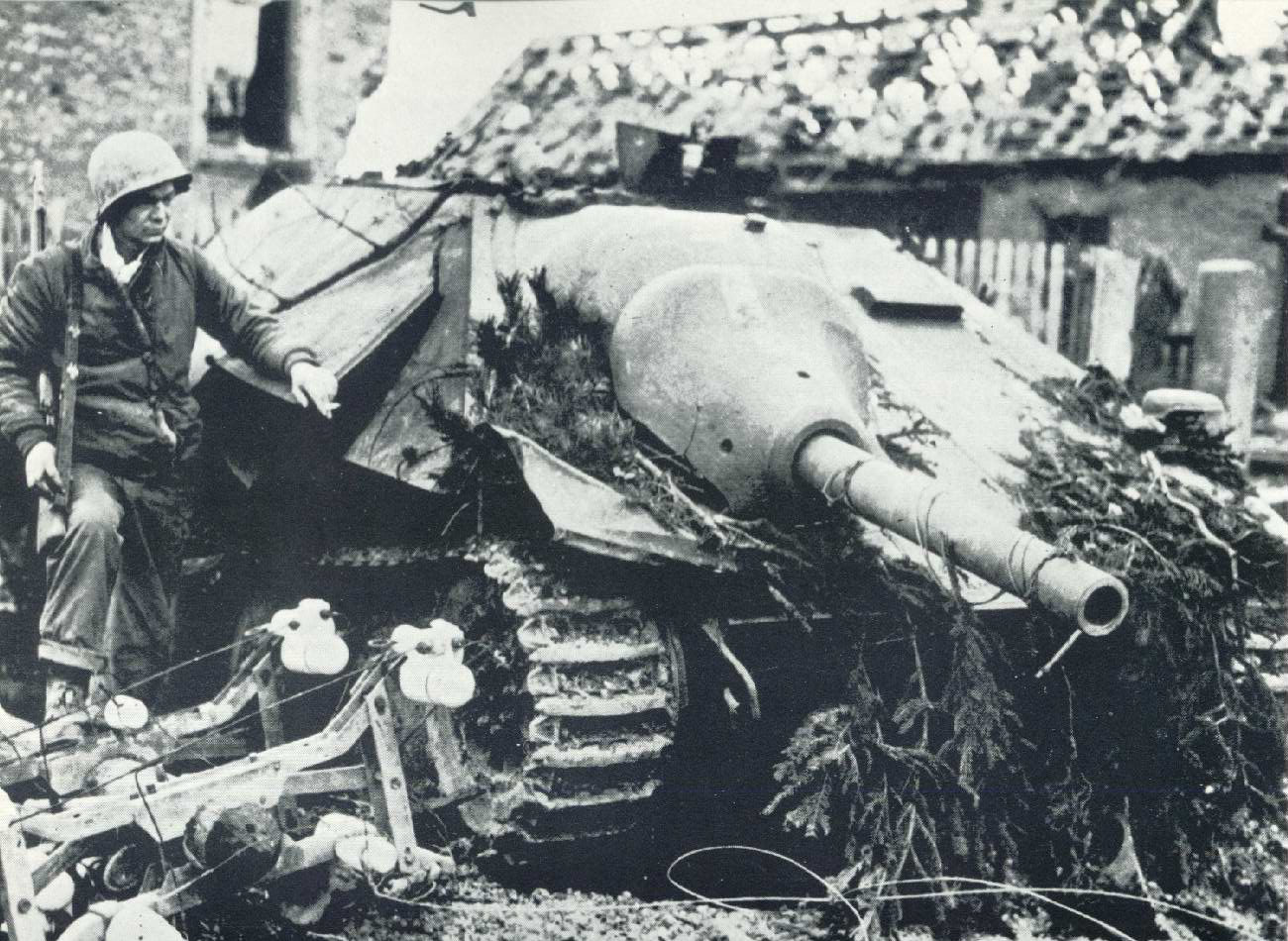 WEAPON AND WAR: HETZER