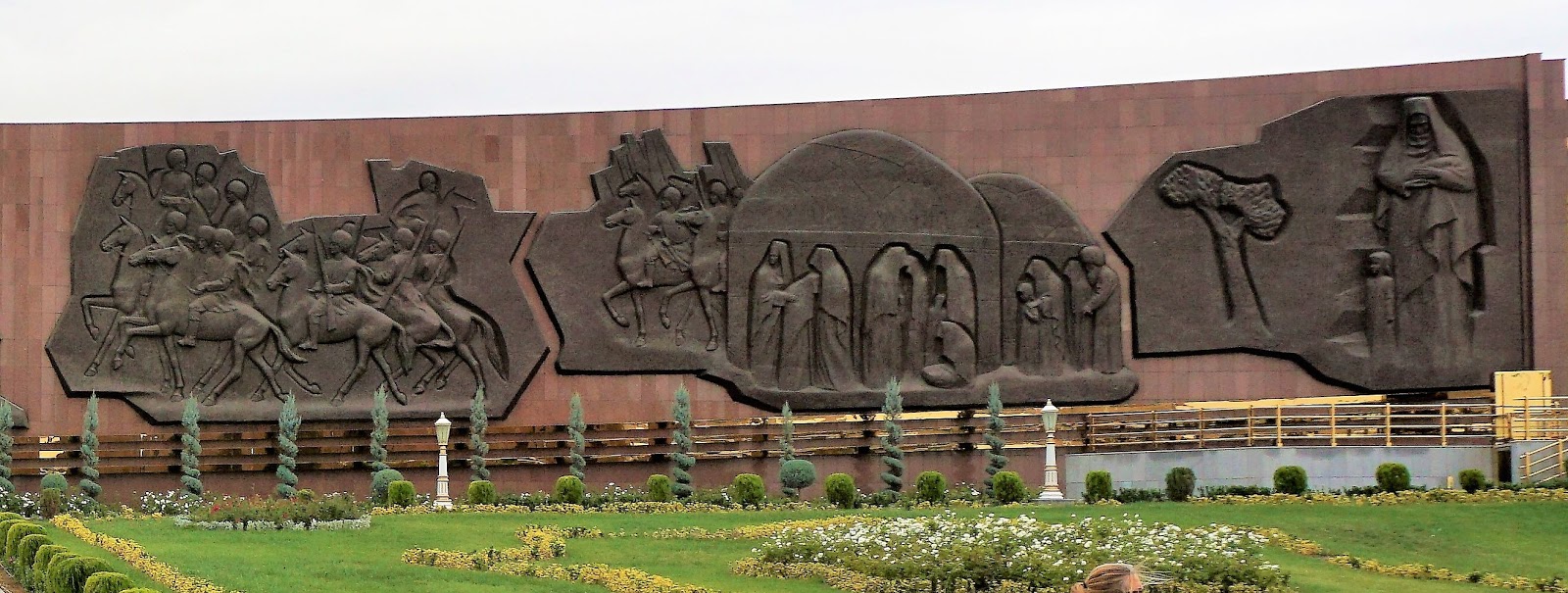 Souvenir Chronicles: ASHGABAT, TURKMENISTAN: THE HALK HAKYDASY MEMORIAL ...