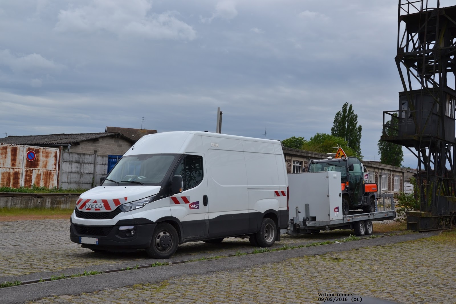 LA PASSION DU TRAIN: Véhicules "routiers " SNCF