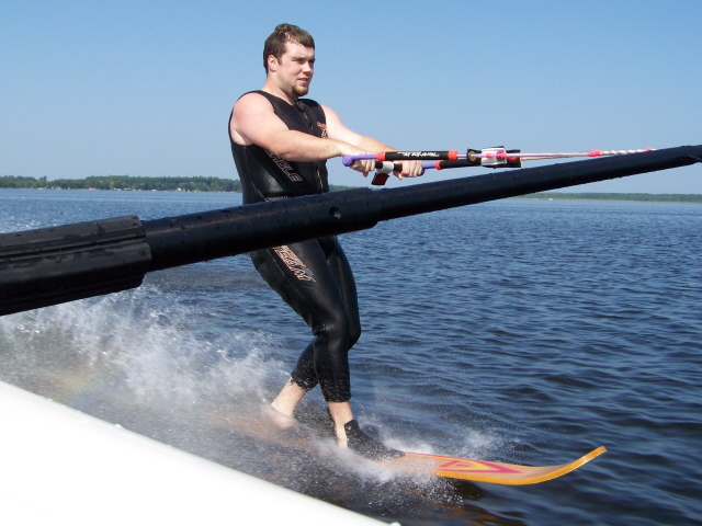 Dyna-Ski Boats: Barefoot Booms on Dyna-Ski Boats