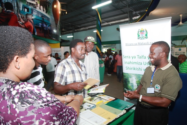 WAGENI WAFURIKA MALI ASILI NA UTALII KATIKA MAONYESHO YA SABASABA ...