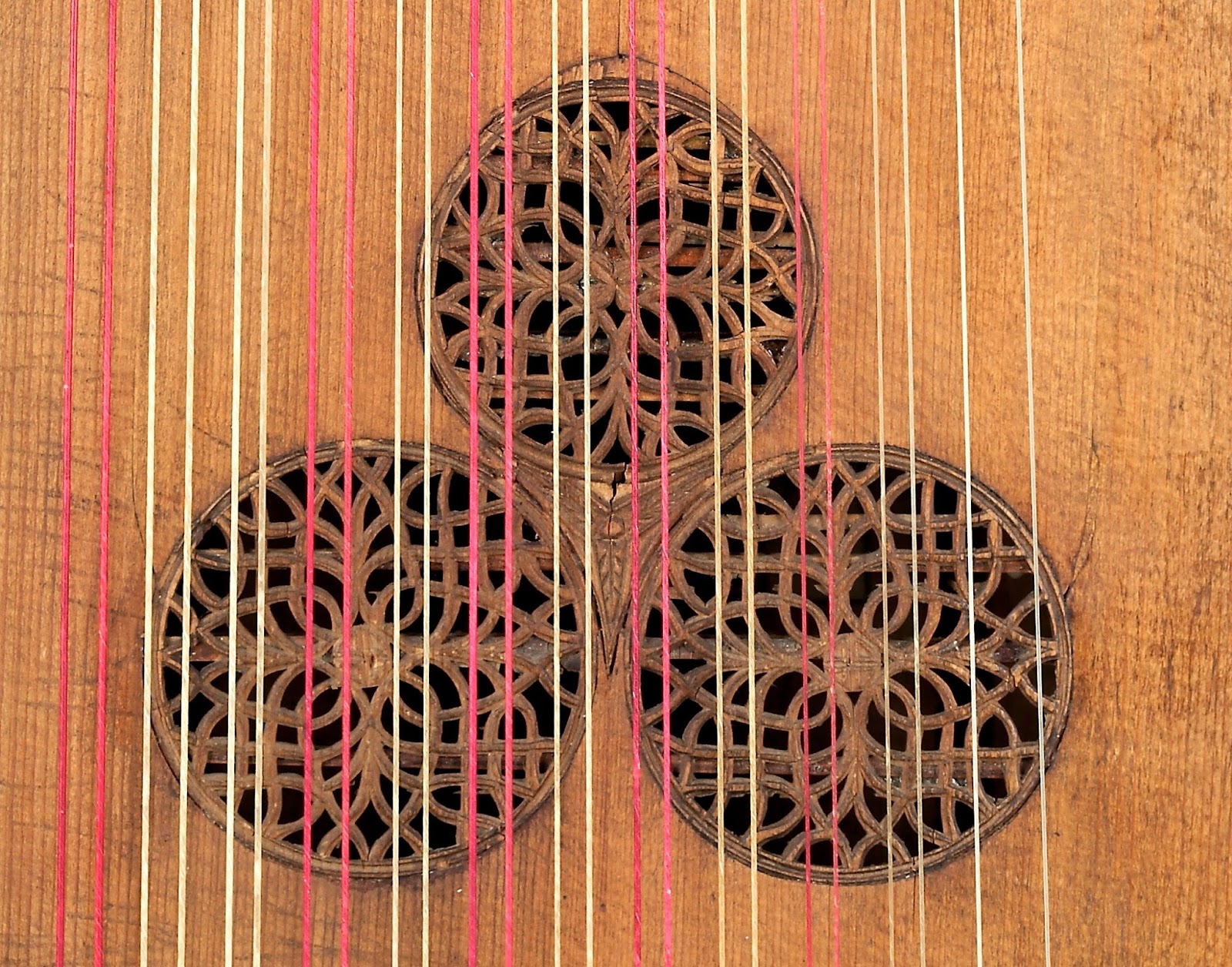 The Lute's Progress,: The Inset Lute Rose: A Contemporary Example, and ...