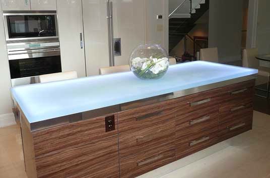 Kitchen Set Dengan Interior Countertops Kaca | Desain Interior Rumah ...