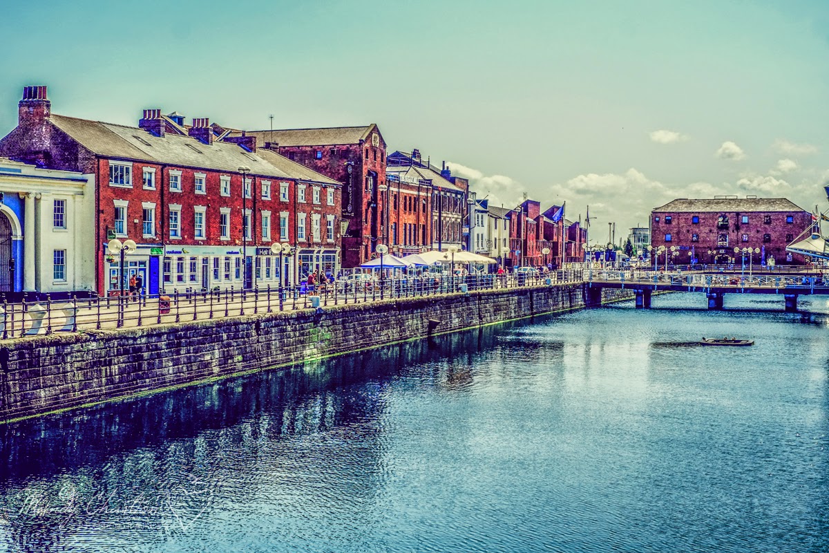 Hull, City 19/69 in the UK Cityscapes Project | Mandy Charlton ...