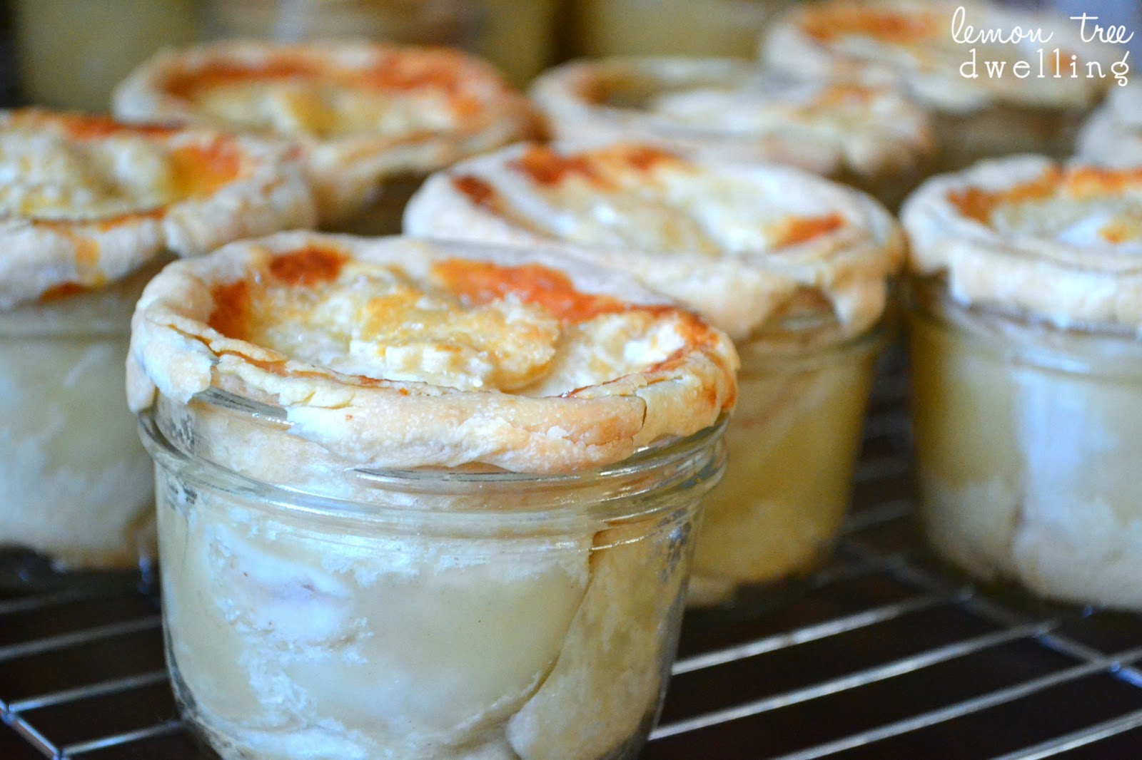 Pie in a Jar Recipe {Apple or Peach}