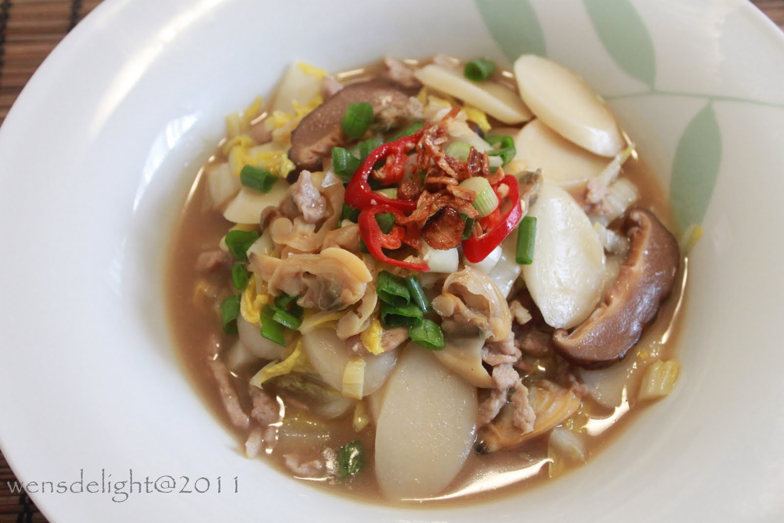 Wen's Delight: Stir Fry Korean Sliced Rice Cake