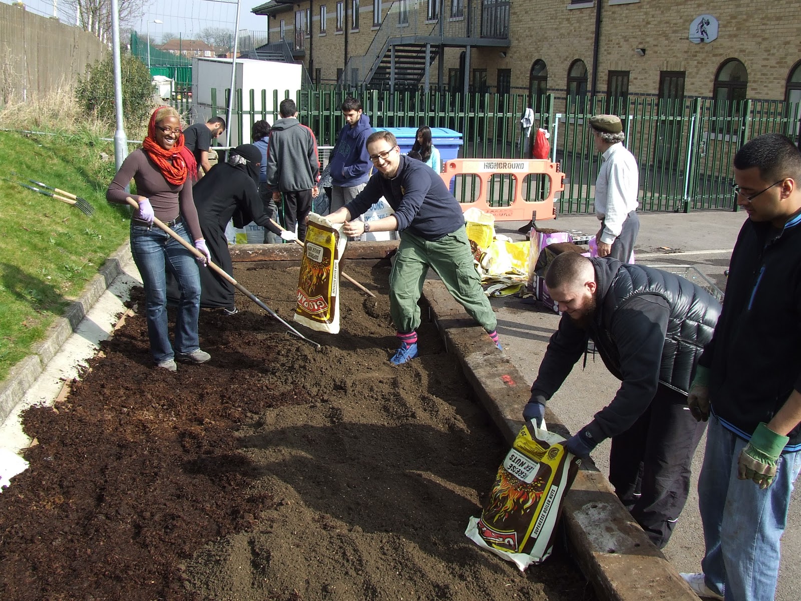 Happy Hands-on Muslim Action At Palmers Green Mosque's Community ...