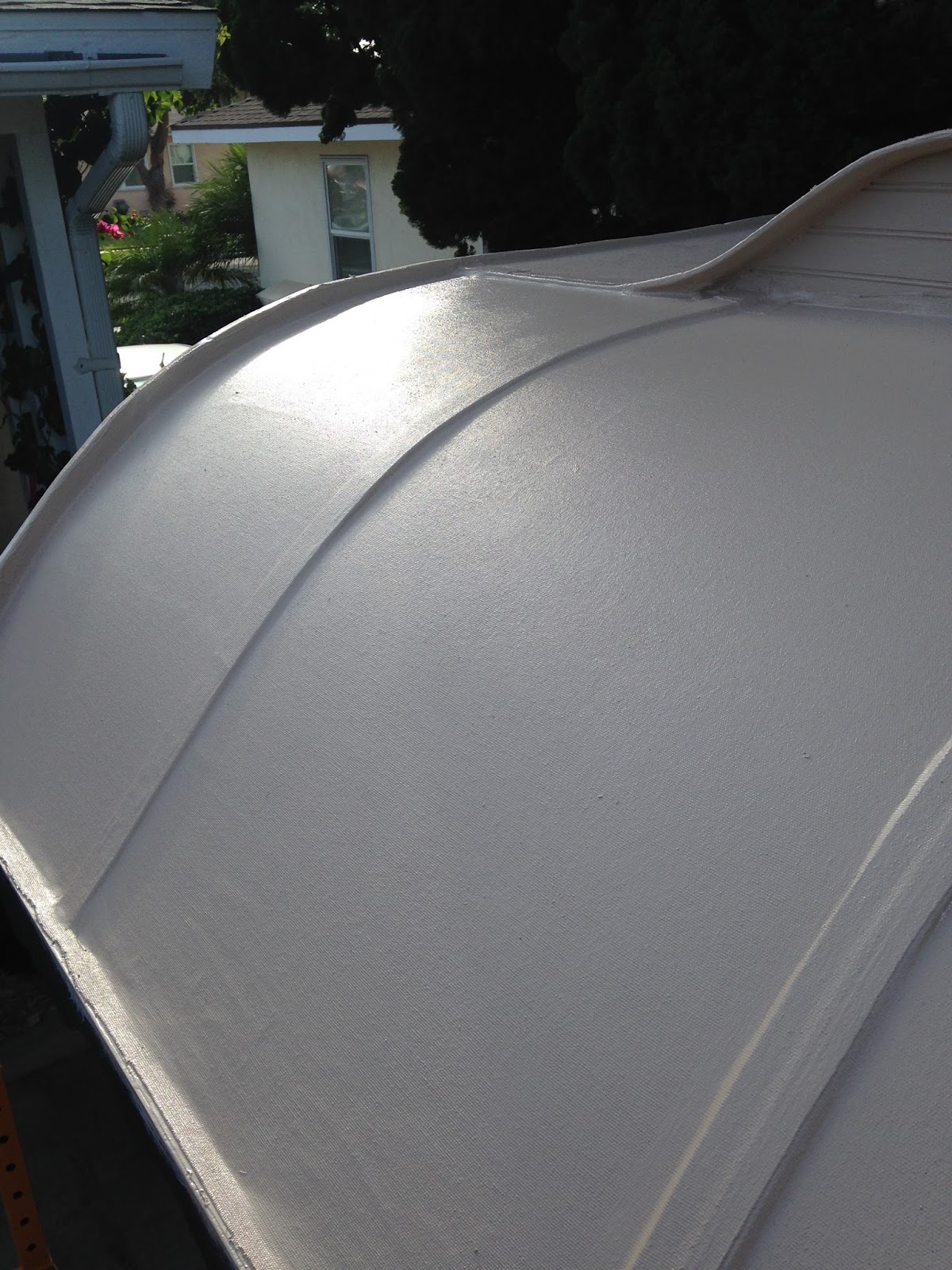 Tough Kitty Puffs: The roof on our vardo