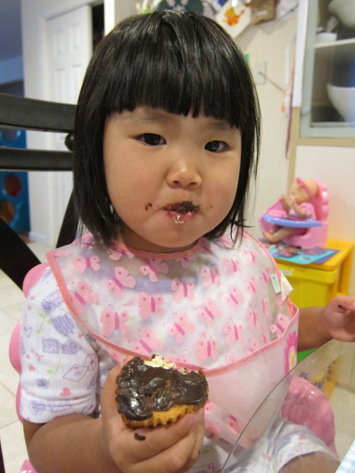 MiWonderings: Magnolia Bakery Vanilla Cupcakes