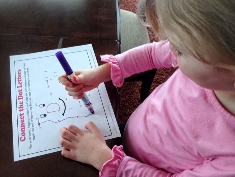 Mom's Tot School: Letter R