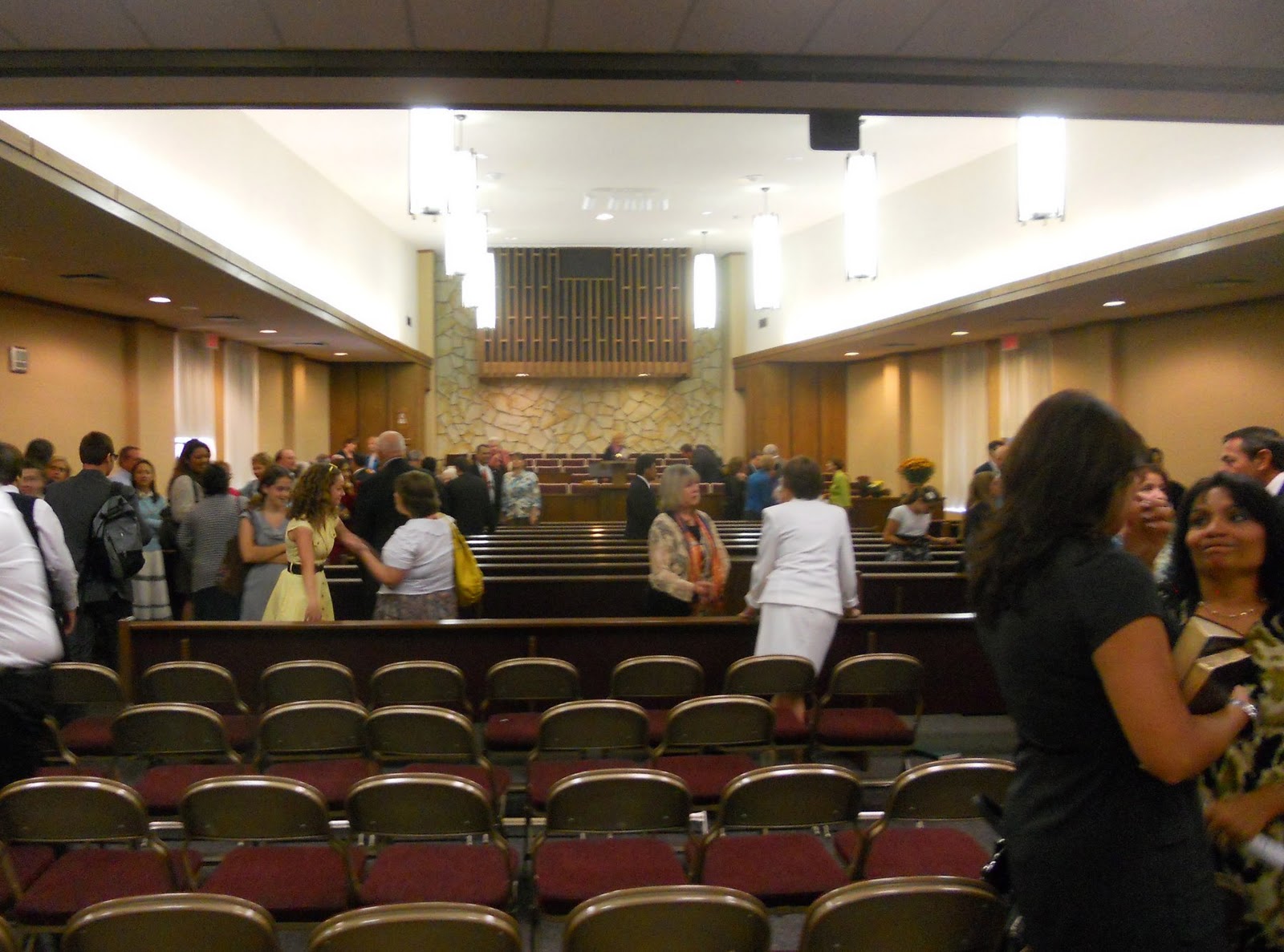 SmorgZone: Mormon Encounters: Part 3 - Going to the Mormon Church