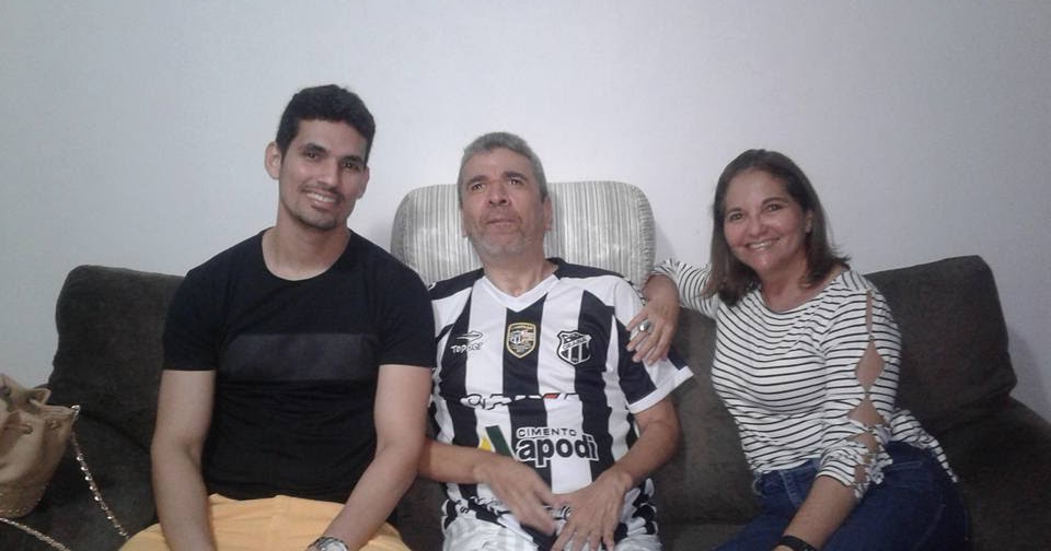 EM PASSOS LENTOS CHEGO LÁ: DANIEL QUEIROZ MOREIRA DA ROCHA