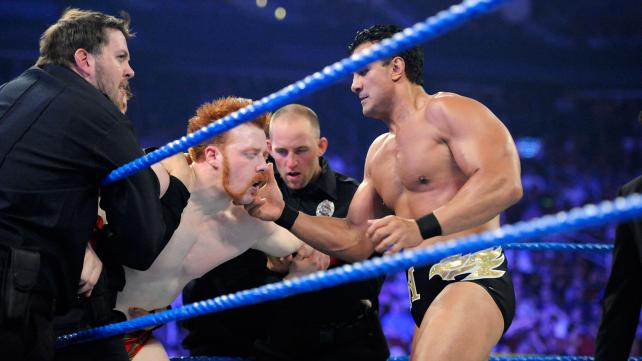 WWE In live!!!!: SHEAMUS vs ALBERTO DEL RÍO