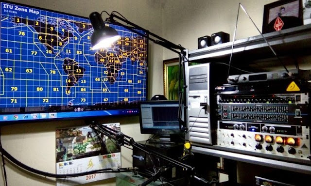 INDIKATOR DIGITAL DAN ACCESSORIS RUANG OPERATOR RADIO STATION EKAJAYA-YC4TW