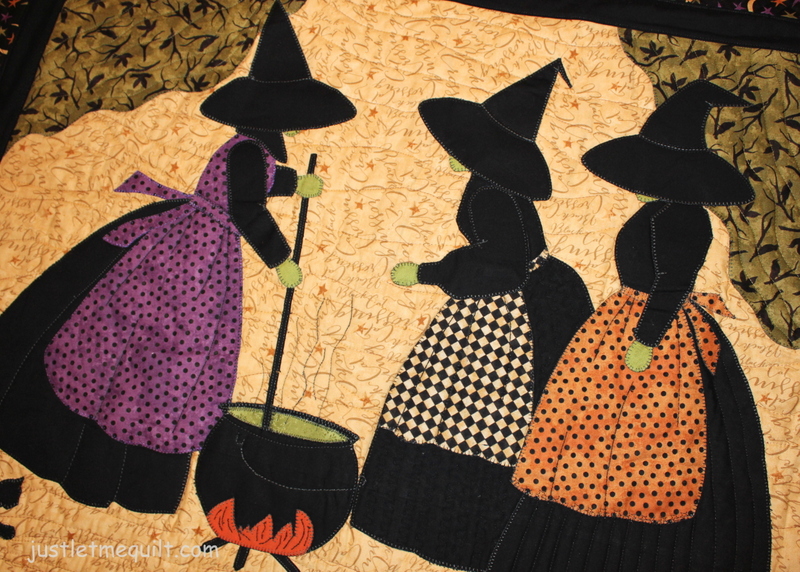 Witch quilt, Halloween quilts, Quilts