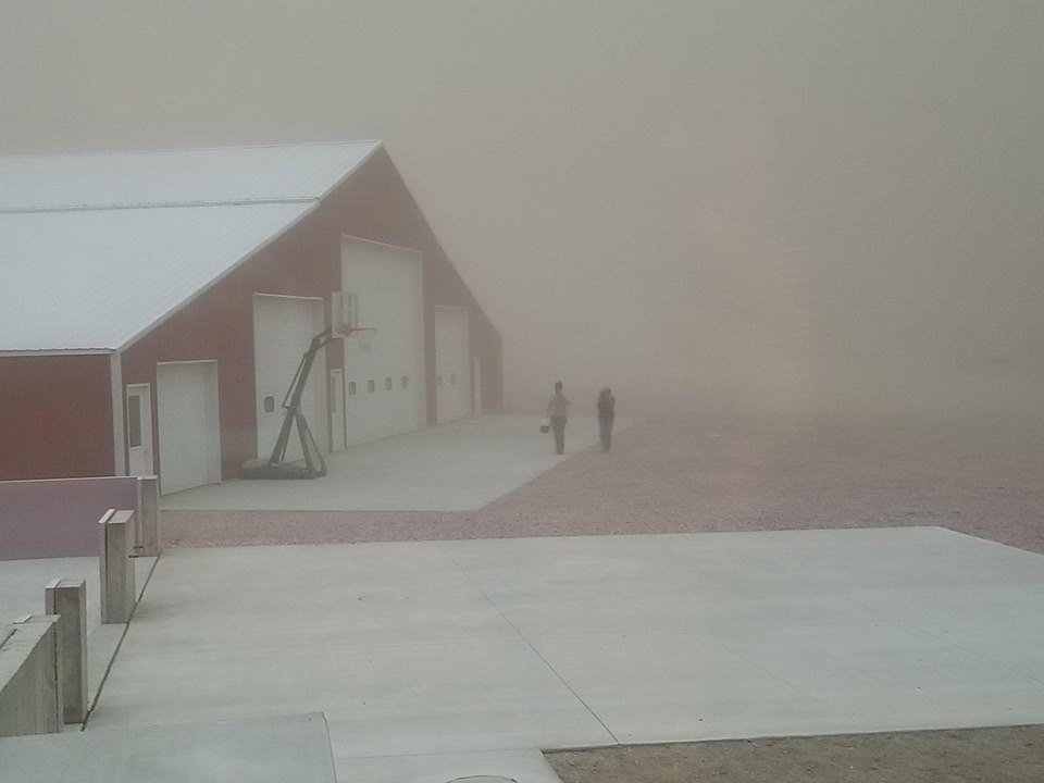 Wife and Mom Under Construction: Dust Storm