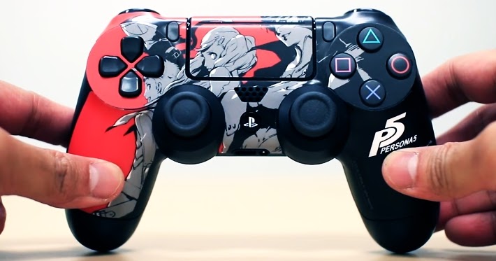 Edição física de Persona 5 (PS3/PS4) virá com skin para o controle ...