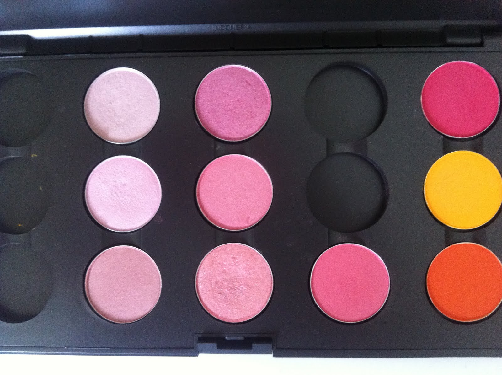 DanielleLoveMakeup: MAC Palettes