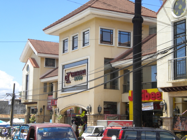 Live. Laugh. Love.: BOGO - Come and See! Definitely A Place To Be.