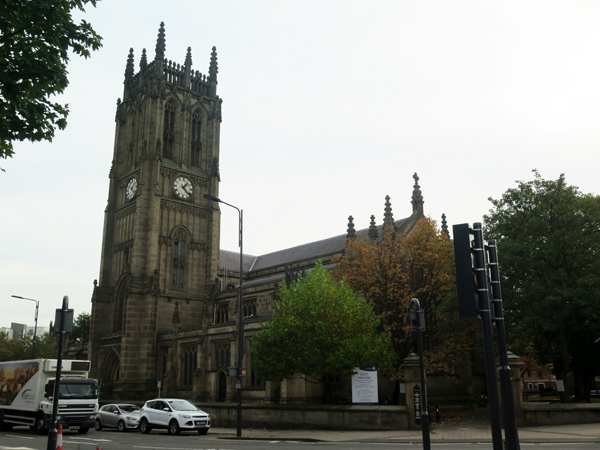 The Language of Stone: Leeds Minster - The Exterior
