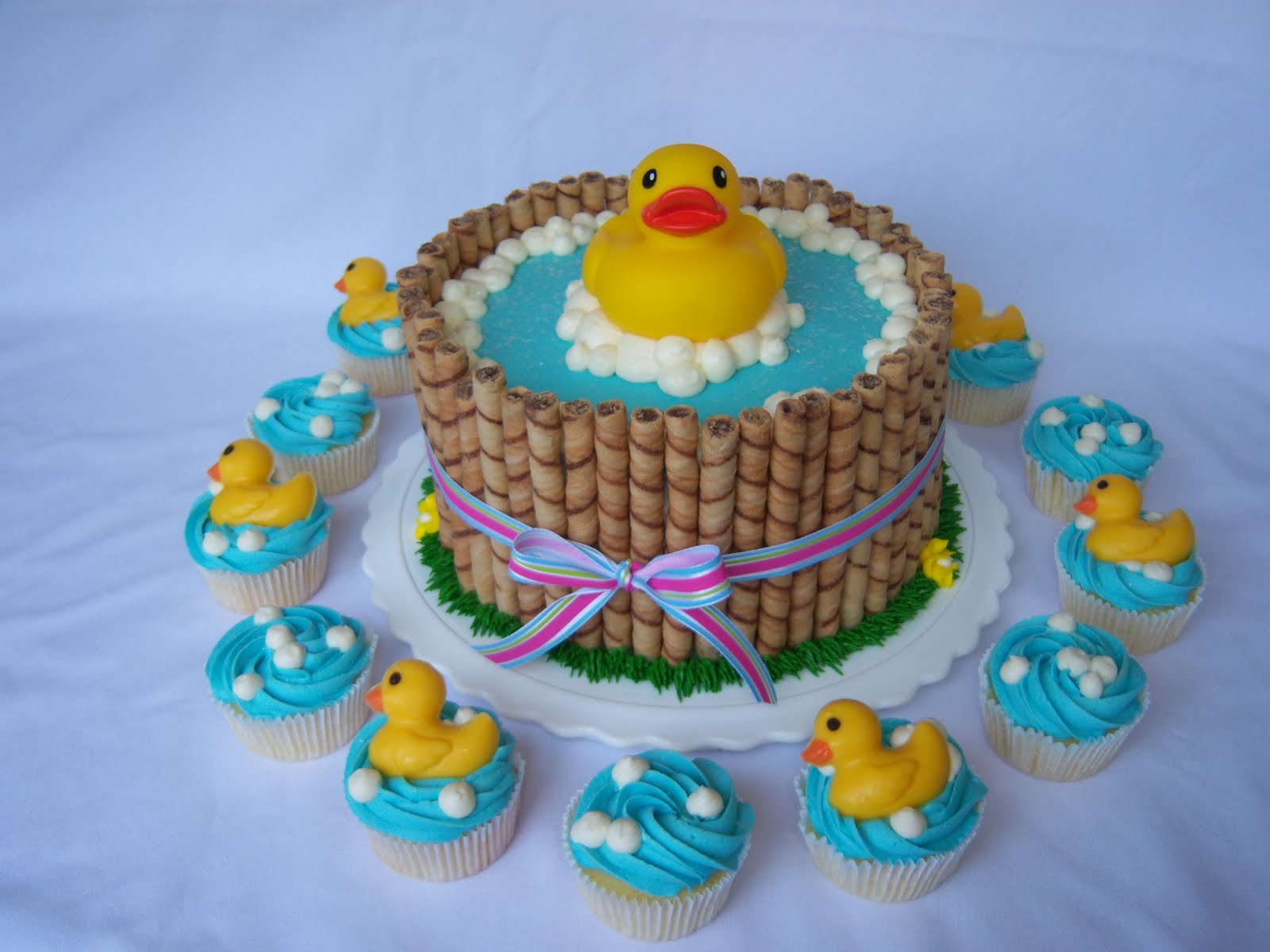 What a cute duck cake for a baby shower! | Rubber ducky cake, Duck cake ...