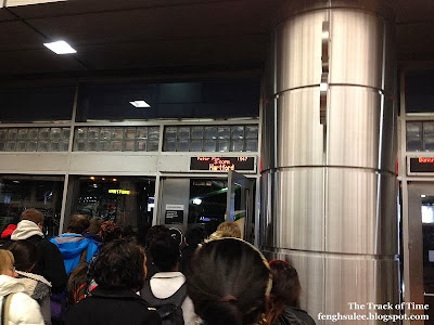 Shanghai Gate Restaurant (2) | The Track of Time