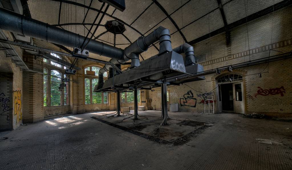 Hitler’s Hospital: The Eerie Remains of Beelitz Sanatorium ~ Kuriositas