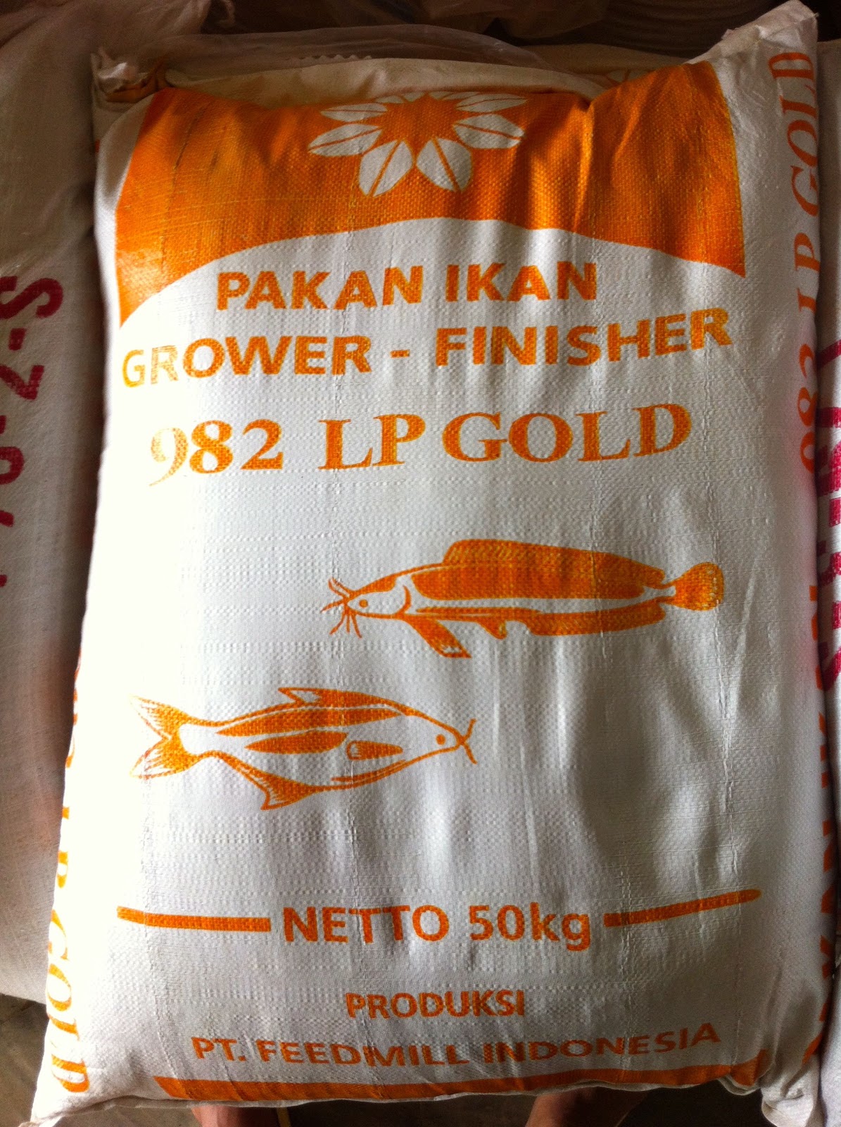 Mitra Karya Jaya: Pakan Ikan