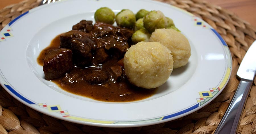 Raspeballer - norwegische Kartoffelköße