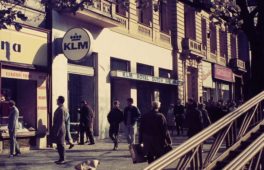 Prague More Than 45 Years Ago – 55 Stunning Color Photos of the Czech ...
