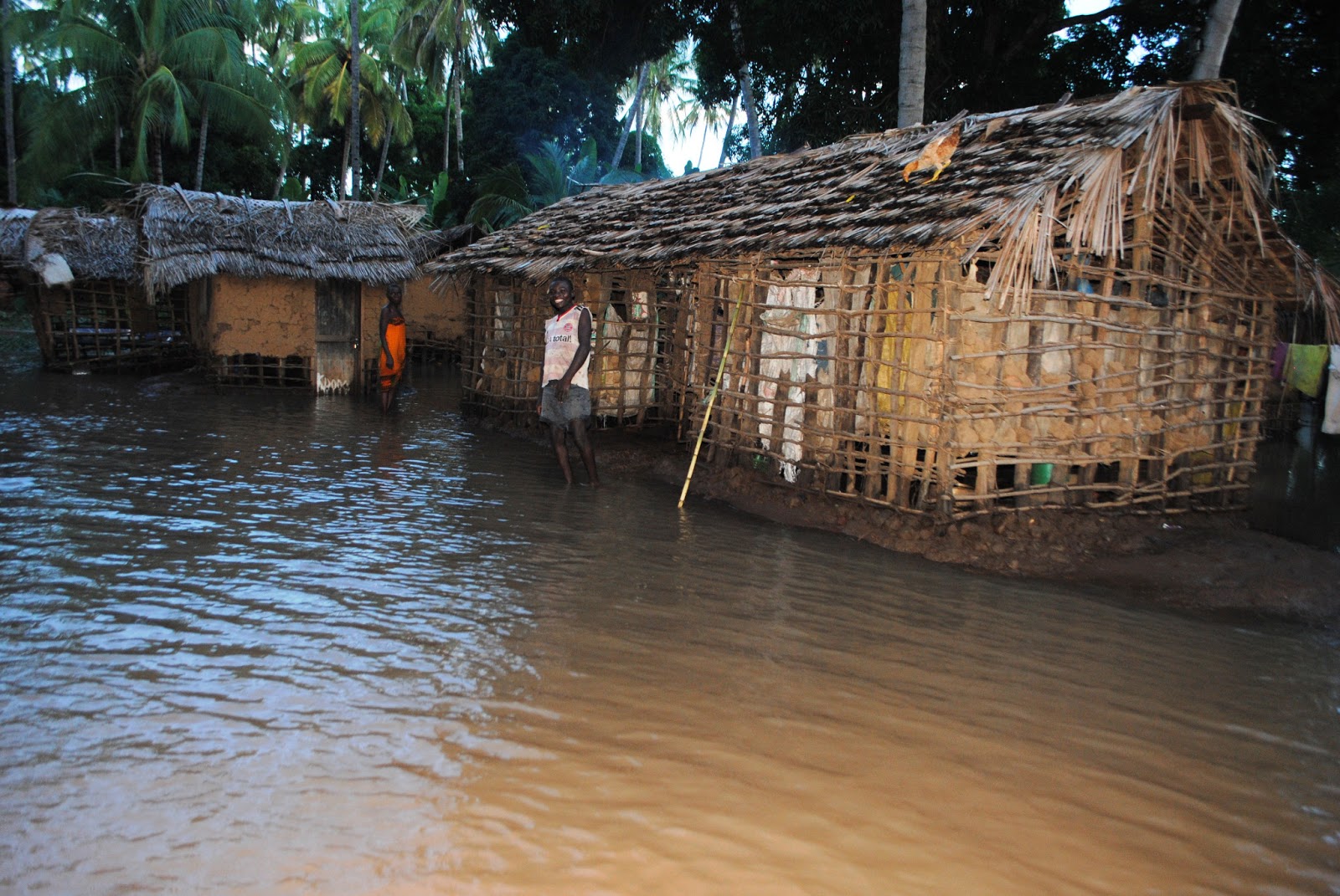 MAFURIKO YAATHIRI MAKAZI 450 MOROGORO KUSINI - Azimio Blog