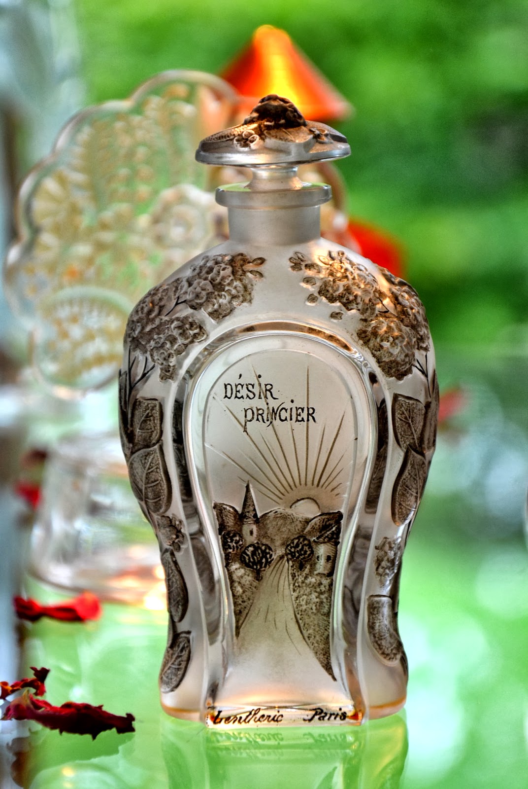 ORGANISATEUR DU SALON DU FLACON A PARFUM DE MILLY-LA-FORET: 20eme ...