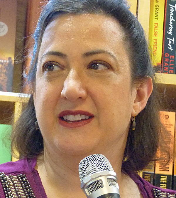 The Paris Spy - Susan Elia Macneal - junctionaccuse