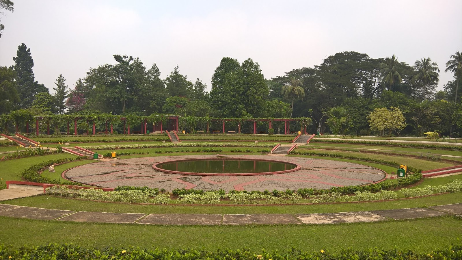 Wow Ada yang Ciuman di Taman Rekreasi Wiladatika Cibubur - Djangkaru Bumi