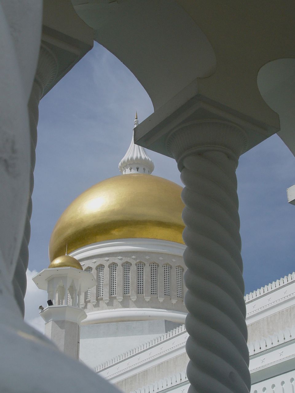 Visions of Brunei: Murals Guided Tour & Photography Workshop