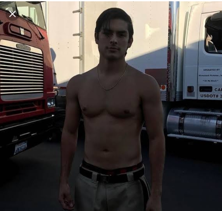 Los Ojos del Espectador: Diego Tinoco actor Americano de raíces latinas