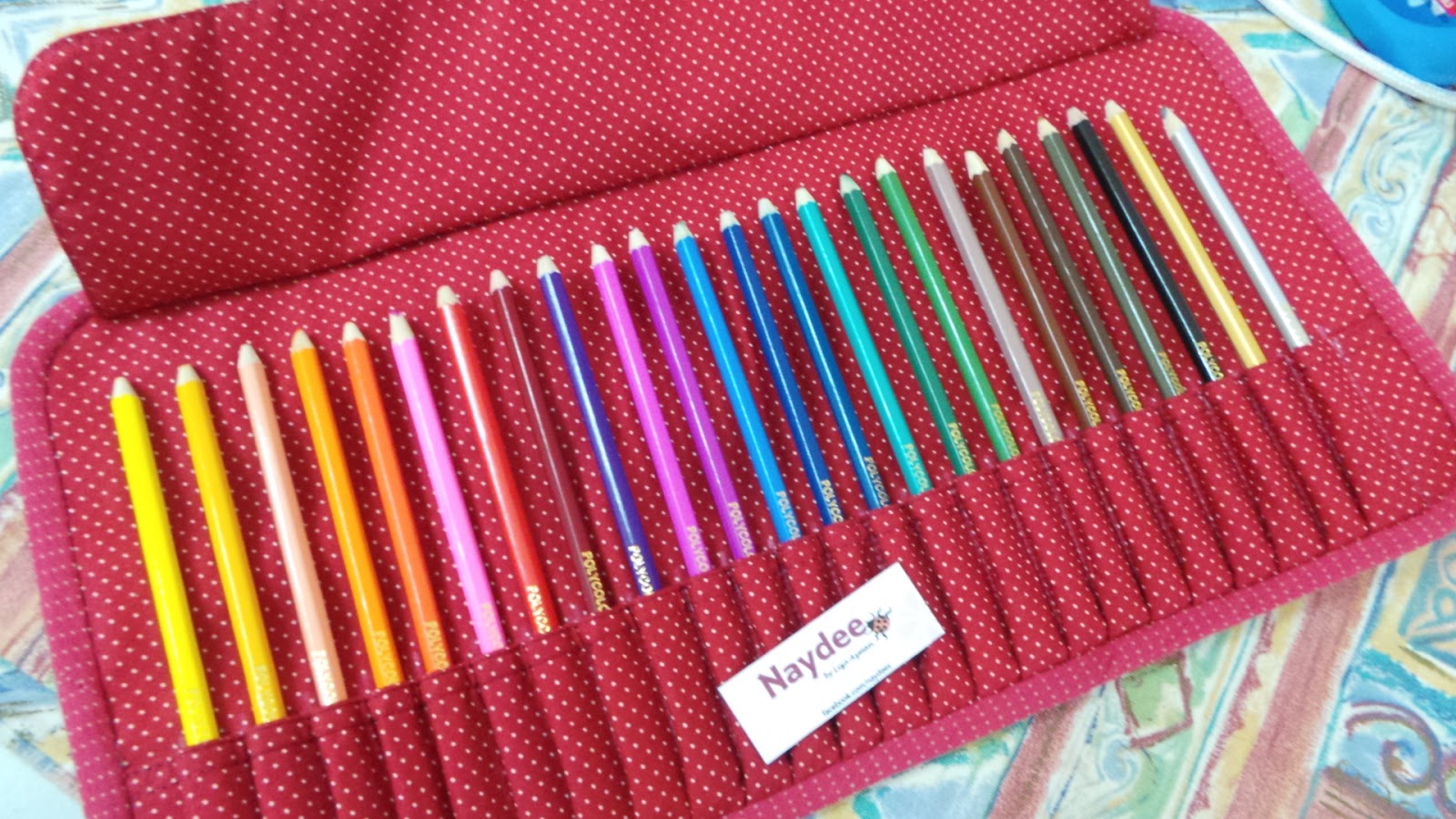 Creative Cocoon Studio: 24 colors organizer