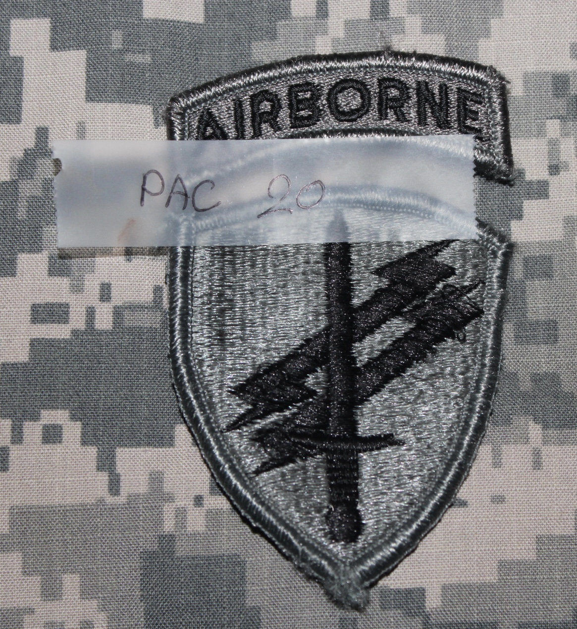 ขายชุดทหารอเมริกันแท้100% ลายACU,Woodland,เป้น้ำ,แว่นตาRevision,ชุดหมี ...