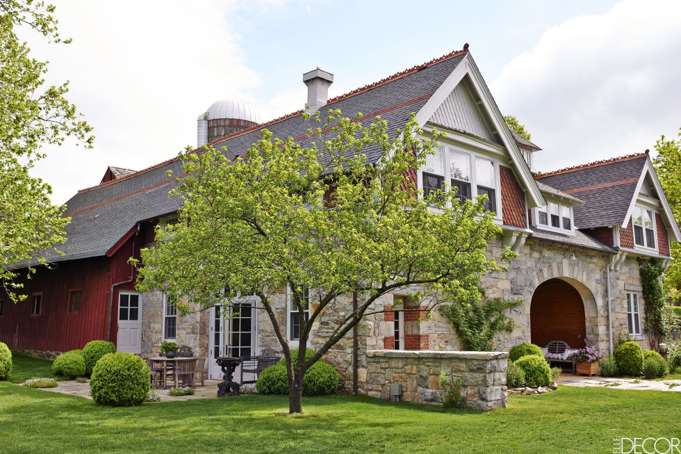 An 1870s Carriage House Brimming With Historic Charm And Rustic Touches