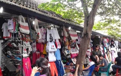 The Kuta Playa Hotel and Villas: Kuta Art Market Bali