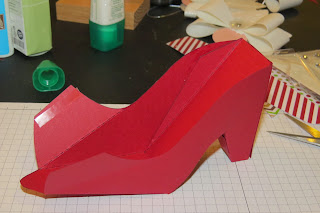 Tamara's Paper Trail: Christmas Shoe Tutorial