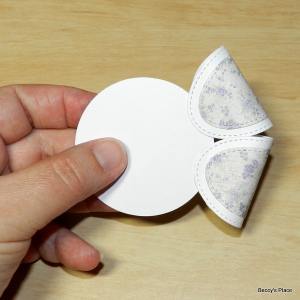 Beccy's Place: Tutorial - Bow Cards