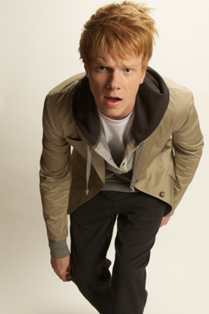 NOTICIAS Y EFEMERIDES MUSICALES Y DEL CINE: ADAM HICKS, UN 28 DE ...