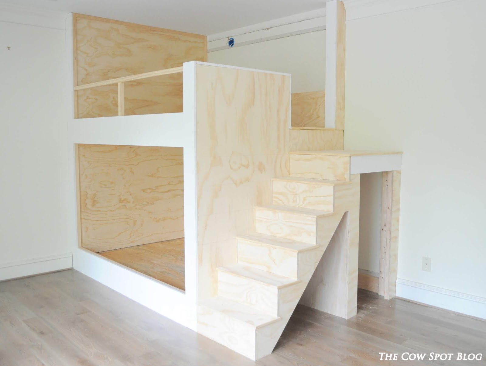 The Cow Spot: DIY Bunk Beds